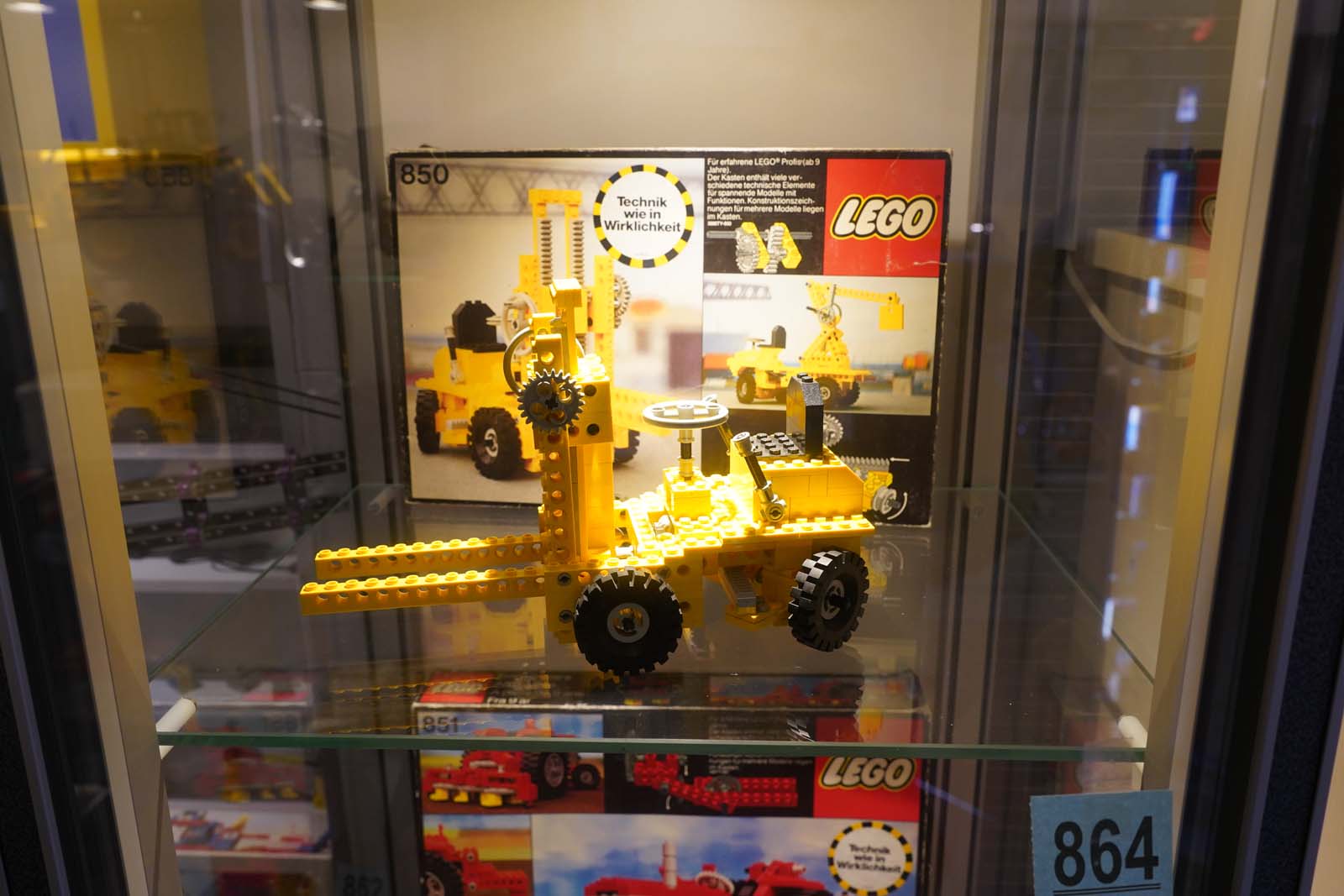 B0864 – Museum estate